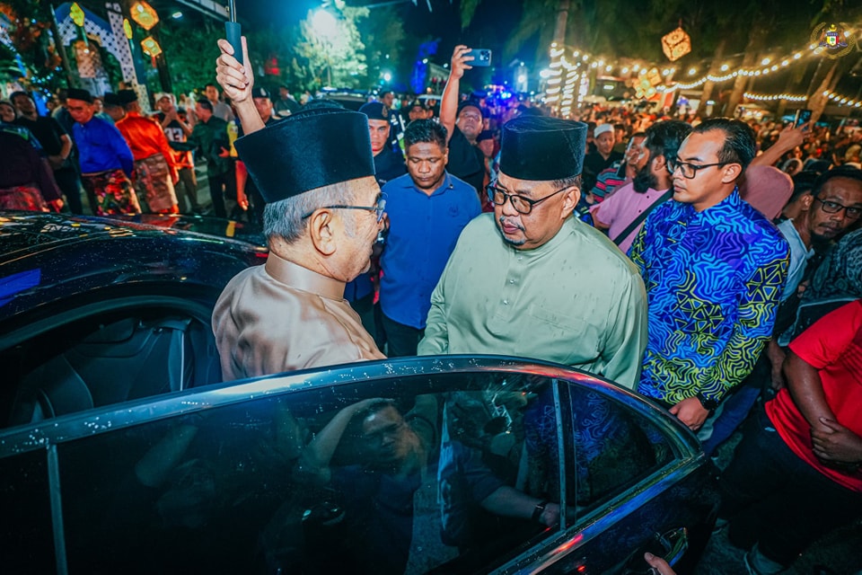 Majlis Rumah Terbuka Hari Raya Aidilfitri YAB Datuk Seri Utama Ab Rauf ...